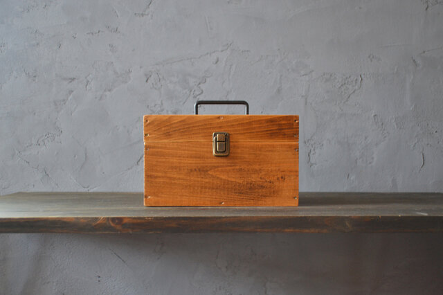 0310mito ≪木製ケース≫日本産ひのきのトランクBOX/Mサイズ | iichi 日々の暮らしを心地よくするハンドメイドやアンティークのマーケットプレイス