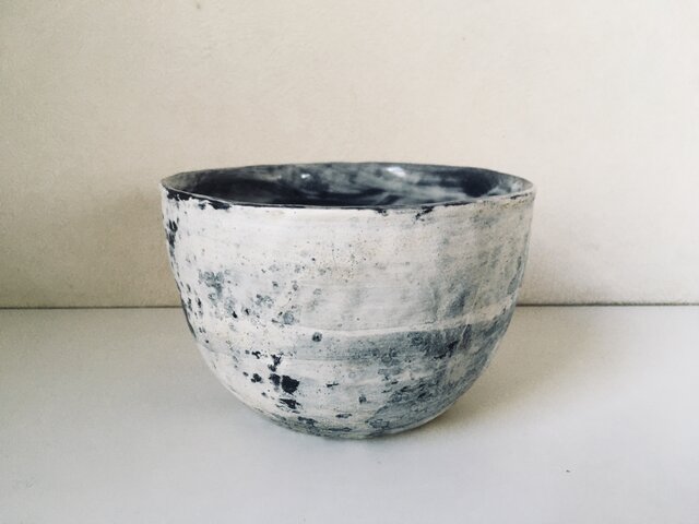 錆びた風合いの小丼【80】 | iichi 日々の暮らしを心地よくするハンドメイドやアンティークのマーケットプレイス