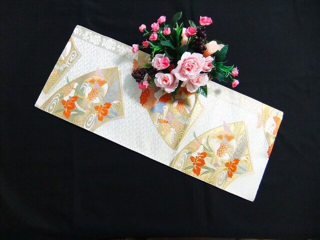 16)2147】77cm/鴛鴦文様/テーブルセンター/和風/帯リメイク/日本のお土産 | iichi 日々の暮らしを心地よくするハンドメイドやアンティークのマーケットプレイス