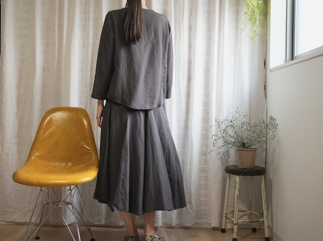 16枚はぎフレアスカート グレー No.322 | iichi 日々の暮らしを心地よくするハンドメイドやアンティークのマーケットプレイス