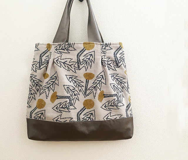 ミナペルホネン“tanpopo”/柔らかい持ち手かばん | iichi 日々の暮らしを心地よくするハンドメイドやアンティークのマーケットプレイス