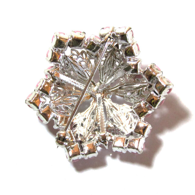50s Vintage Matt Pink × Red Rhinestone Flower Motif Brooch | iichi 日々の暮らしを心地よくするハンドメイドやアンティークの ...