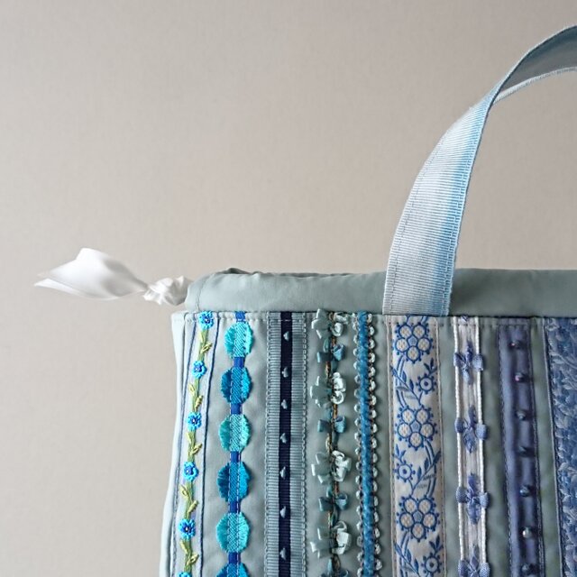 FRANCE RIBBON KINCHAKU MINI TOTE [light blue] | iichi 日々の暮らしを心地よくするハンドメイドやアンティークのマーケットプレイス