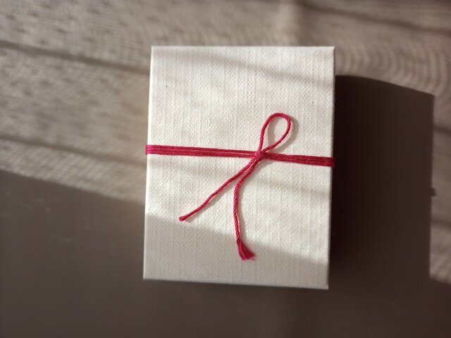 受注作成 レース編みのピアス | iichi 日々の暮らしを心地よくするハンドメイドやアンティークのマーケットプレイス