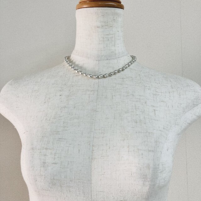 ガラスバロックパールとビーズのネックレス/約6mm約40cm+5cm/Lt.ペールグレー/R/made in japan | iichi 日々の暮らしを心地よくするハンドメイドやアンティークの ...