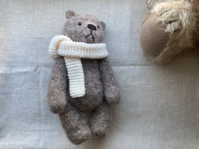 bear amigurumi | iichi 日々の暮らしを心地よくするハンドメイドやアンティークのマーケットプレイス
