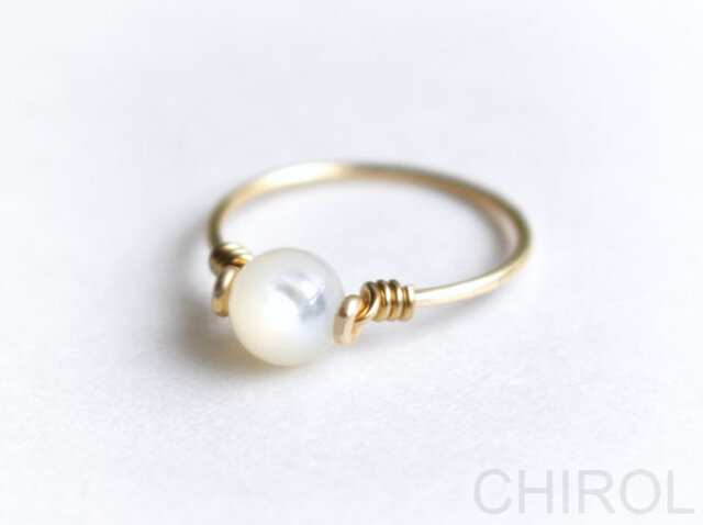 白蝶貝(マザーオブパール) リング/ 14kgf | iichi 日々の暮らしを心地よくするハンドメイドやアンティークのマーケットプレイス