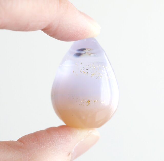 ガラスの雫の小さなオブジェ 「淡藤色の夕暮れ」 | iichi 日々の暮らしを心地よくするハンドメイドやアンティークのマーケットプレイス