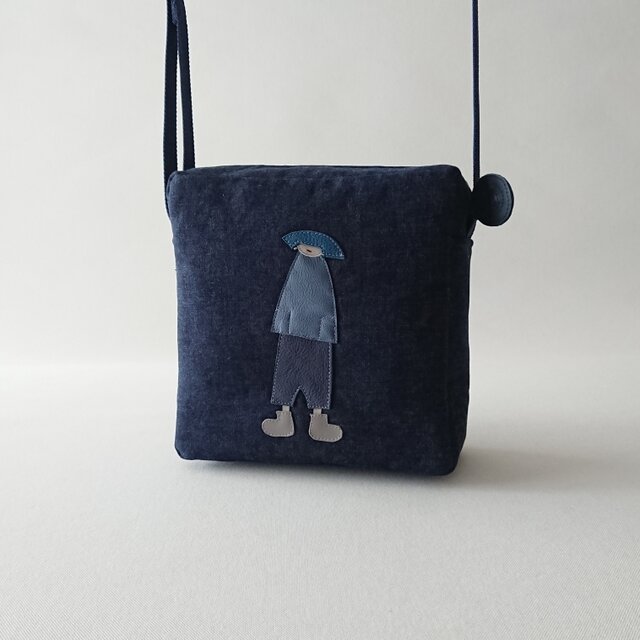 annco denim pochette [blue] | iichi 日々の暮らしを心地よくするハンドメイドやアンティークのマーケットプレイス