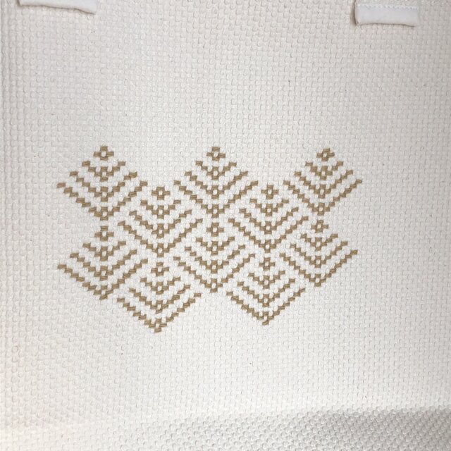 刺し子織り生地の刺繍バッグ_木立ち | iichi 日々の暮らしを心地よくするハンドメイドやアンティークのマーケットプレイス