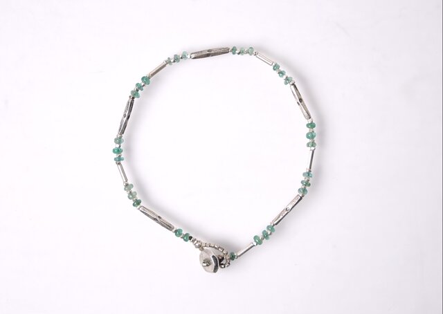 -Emerald- silver bracelet | iichi 日々の暮らしを心地よくするハンドメイドやアンティークのマーケットプレイス