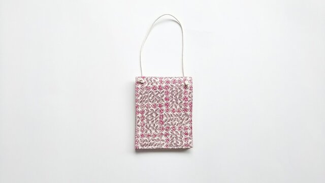 レシートホルダー 約9m幅 SleepingRose ピンク | iichi 日々の暮らしを心地よくするハンドメイドやアンティークのマーケットプレイス