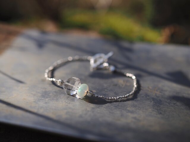 -Herkimer diamond・Opal- silver bracelet | iichi 日々の暮らしを心地よくするハンドメイドやアンティークのマーケットプレイス