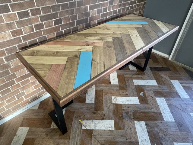 hotaru カウンターテーブル デスク 机 パソコンデスク ヘリンボーン 作業台 リビング カフェ お洒落 アイアン | iichi 日々の暮らしを心地よくするハンドメイドやアンティークの ...