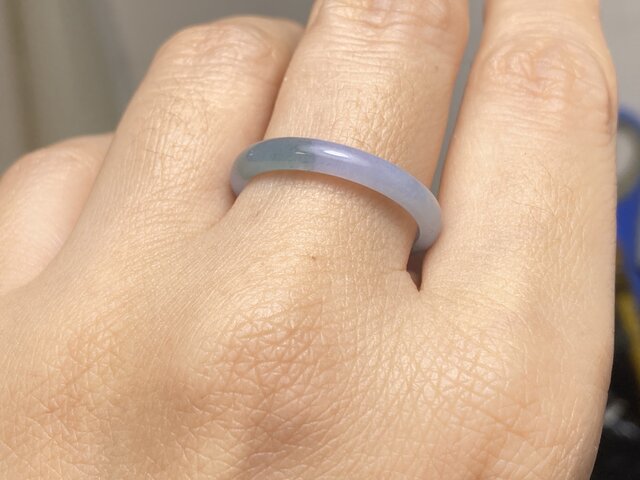 L10-131 一点物 氷灰藍 薄ラベンダー 19.5号 天然グアテマラ産 A貨 本翡翠 くりぬき リング | iichi 日々の暮らしを心地よくするハンドメイドやアンティークのマーケットプレイス