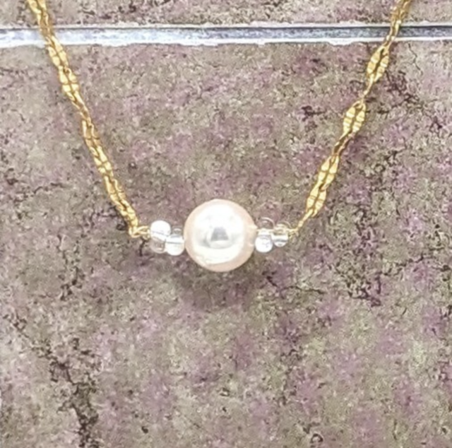 入園入学式にどうぞ パール あこや真珠と24k金箔と16KGPのビーズチェーンの ピアスイヤリング【2111】 | iichi 日々の暮らしを心地よくするハンドメイドやアンティークのマーケットプレイス