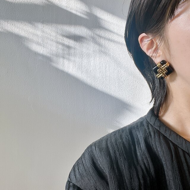 PA286-【 AVON 】エイボン・ヴィンテージピアス 1992 4way convertible colors | iichi 日々の暮らしを心地よくするハンドメイドやアンティークの ...