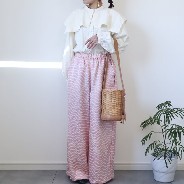 着物リメイク 絞り染めのワイドパンツ（薄ピンク・L） | iichi 日々の暮らしを心地よくするハンドメイドやアンティークのマーケットプレイス