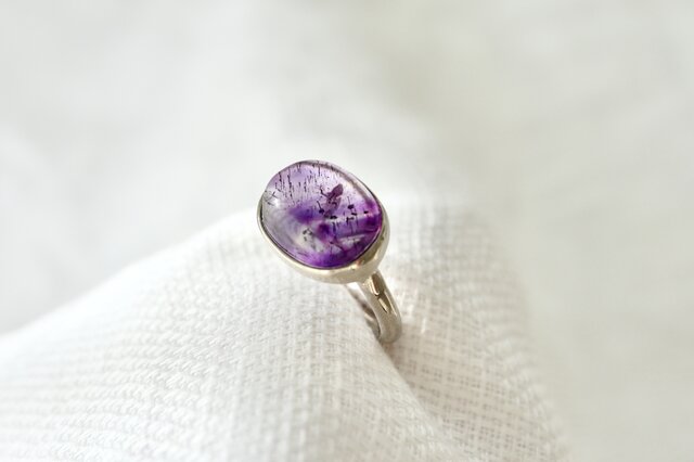 K10WG[天使からの贈物 amethyst elestial]ring | iichi 日々の暮らしを心地よくするハンドメイドやアンティークのマーケットプレイス