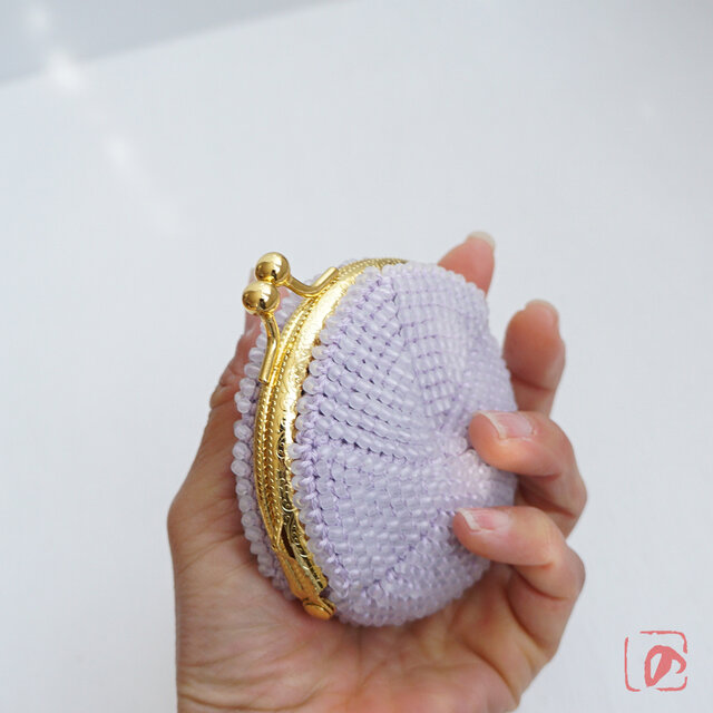 ばあば ♡ ガラスビーズのまんまるがま口（靄茈・2109） | iichi 日々の暮らしを心地よくするハンドメイドやアンティークのマーケットプレイス