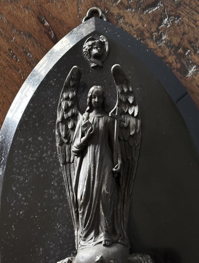 天使 聖水盤 ベニティエ シルバープレート ブロンズ フランス アンティーク 0502048 | iichi 日々の暮らしを心地よくするハンドメイドやアンティークのマーケットプレイス