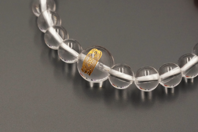 【ギフト】腕輪 天然石 ブレスレット ギフト 念珠 京都 8mm アマビエ彫刻 七色石入 水晶 UDA147-B | iichi 日々の暮らしを心地よくするハンドメイドやアンティークの ...