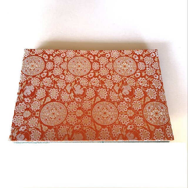 『琵琶に白蛇』 葛飾北齋御朱印帳 額絵織物御朱印帳 B5見開き御朱印帳 見開き御朱印帳 巳年 弁財天 財 富 芸術 桐生織物 | iichi 日々の暮らしを心地よくするハンドメイドや ...