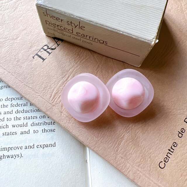 PA294-【 AVON 】エイボン・ヴィンテージピアス 1990 Deadstock "Sheer style" | iichi 日々の暮らしを心地よくするハンドメイドやアンティークの ...