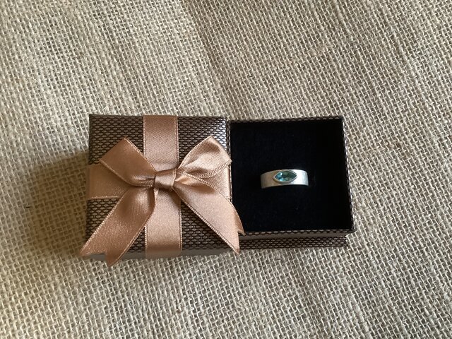 ⭐︎blue green tourmaline SV ring⭐︎ ブルーグリーントルマリンのシルバーリング | iichi 日々の暮らしを心地よくするハンドメイドやアンティークのマーケットプレイス