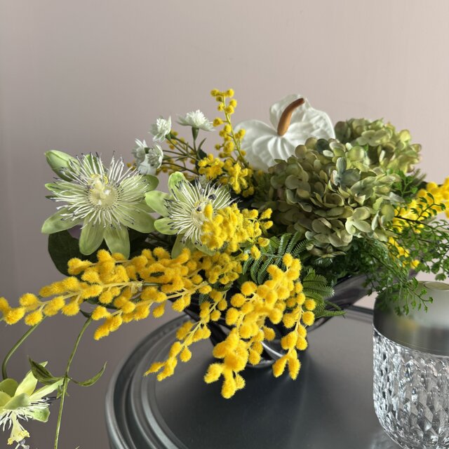 【再販】【迫力の75cm！】みんな大好き！ミモザのスワッグ！チューリップとアンスリウム、アジサイも 3月8日はミモザの日 | iichi 日々の暮らしを心地よくするハンドメイドやアンティークの ...