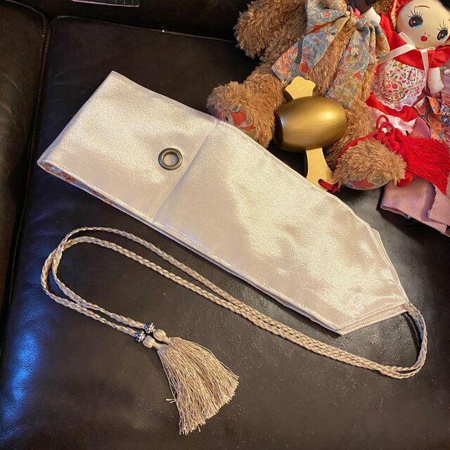 着物 リメイク ロング ワンピース ドレス 洗える 化繊 名古屋帯サッシュベルト 和洋折衷 レトロ 古着 和 KW-761 | iichi 日々の暮らしを心地よくするハンドメイドやアンティーク ...