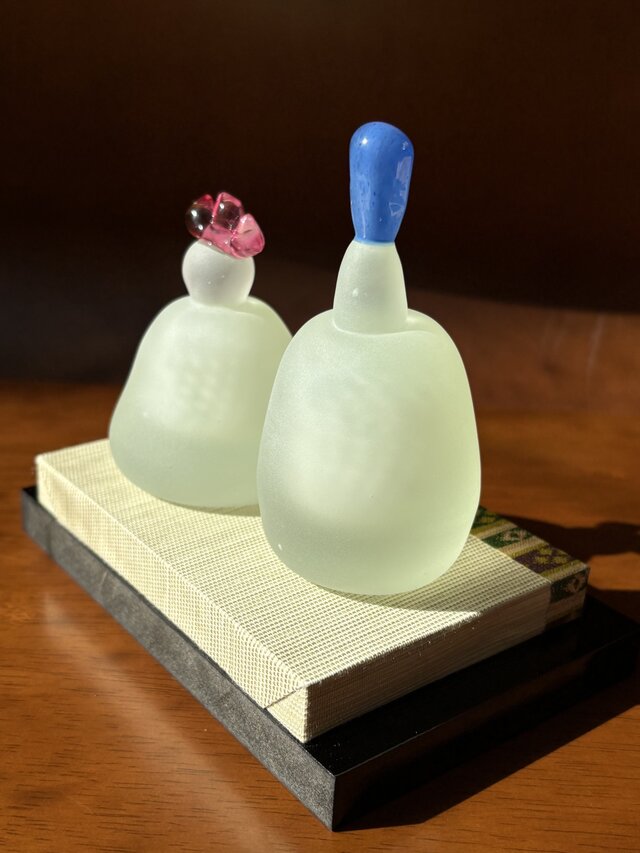 ガラスのお雛様 白珠(桃の節句) 雛人形おひなさま（4） | iichi 日々の暮らしを心地よくするハンドメイドやアンティークのマーケットプレイス