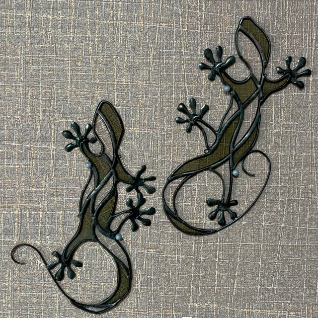 ステンドグラス サンキャッチャー・ウォールデコ ”Gecko ~yamori~”のコピー | iichi 日々の暮らしを心地よくするハンドメイドやアンティークのマーケットプレイス