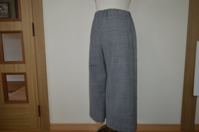 そろそろ春の一枚を！「ワイドパンツ」 | iichi 日々の暮らしを心地よくするハンドメイドやアンティークのマーケットプレイス