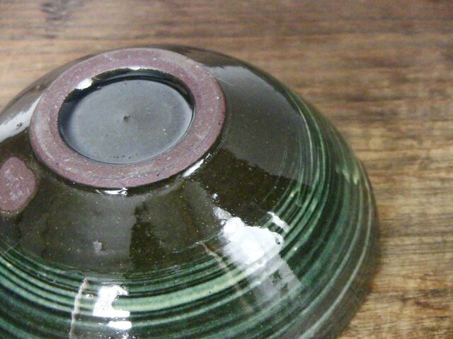 刷毛目小鉢（織部） | iichi 日々の暮らしを心地よくするハンドメイドやアンティークのマーケットプレイス