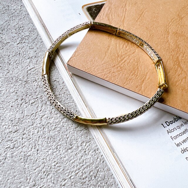 B120-ヴィンテージブレスレット U.S.A. Gold-tone Silver-tone Stretch Bracelet | iichi 日々の暮らしを心地よくするハンドメイドや ...