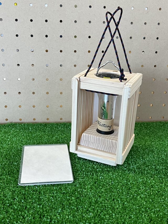 ヒノキの行灯（あんどん）【お試し用のミニLEDライト付き】 | iichi 日々の暮らしを心地よくするハンドメイドやアンティークのマーケットプレイス