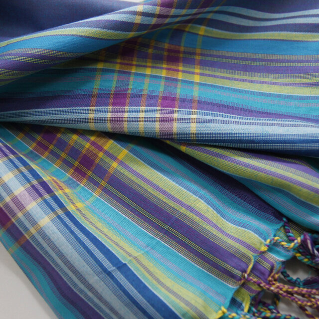 ソフトキコイ（ Soft Kikoi ）ショール大判 ストール 羽織る 頭に巻く布 | iichi 日々の暮らしを心地よくするハンドメイドやアンティークのマーケットプレイス