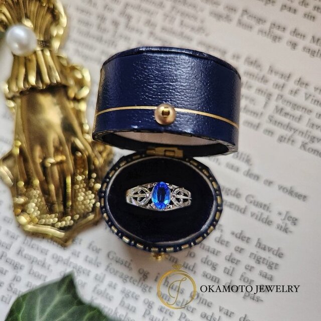 Magic stone ring. | iichi 日々の暮らしを心地よくするハンドメイドやアンティークのマーケットプレイス