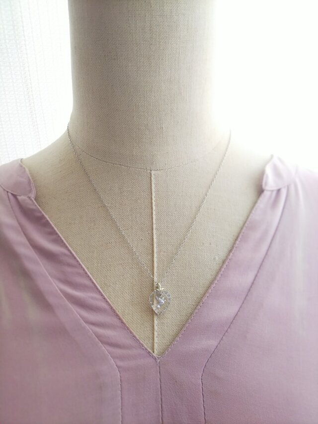 ヴィンテージ 羽ばたくSilver-Bird（12×11㎜）Heart ネックレス | iichi 日々の暮らしを心地よくするハンドメイドやアンティークのマーケットプレイス