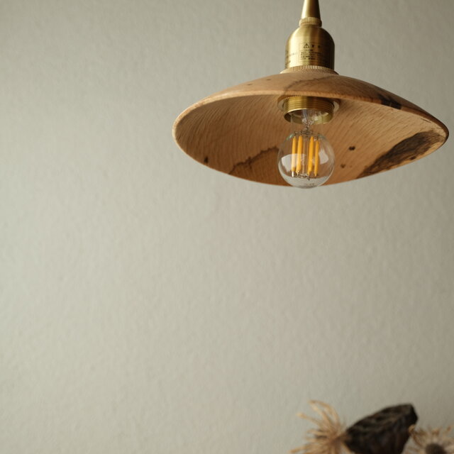 カシのランプシェード 【2230】 | iichi 日々の暮らしを心地よくするハンドメイドやアンティークのマーケットプレイス