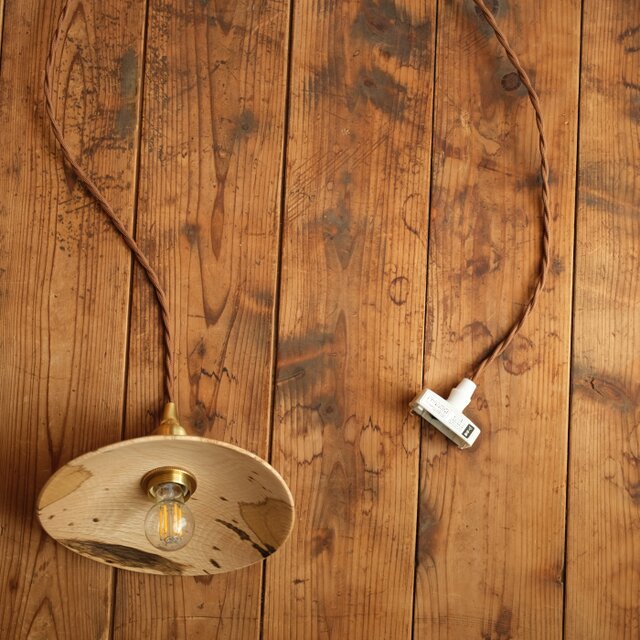 カシのランプシェード 【2230】 | iichi 日々の暮らしを心地よくするハンドメイドやアンティークのマーケットプレイス