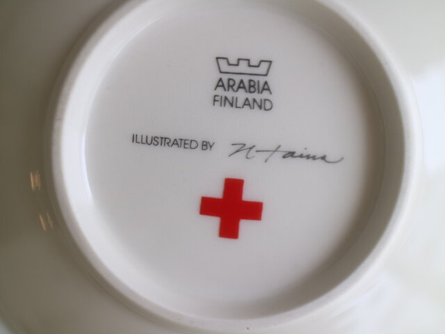 ARABIA / Uppo-Nalle / ウォールプレートNo.5643 | iichi 日々の暮らしを心地よくするハンドメイドやアンティークのマーケットプレイス