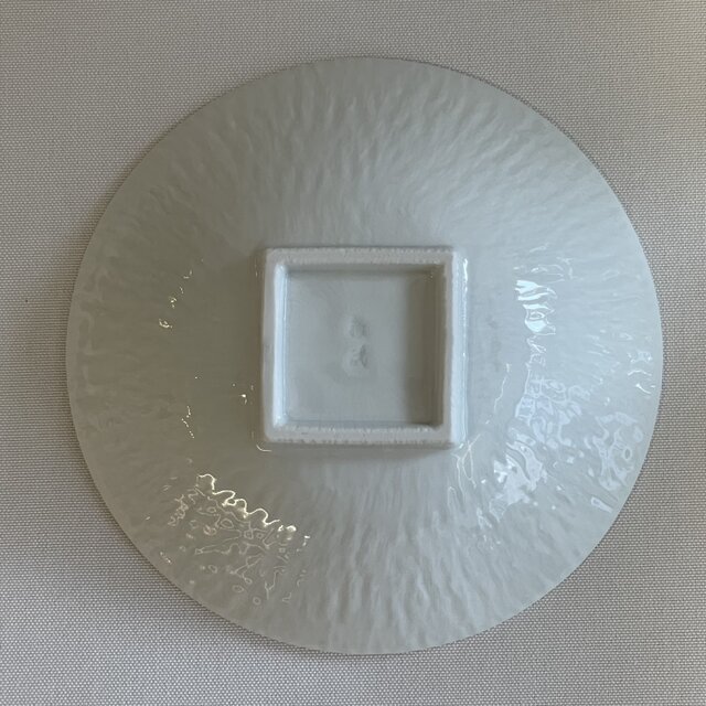 とちり丸皿 ピンク | iichi 日々の暮らしを心地よくするハンドメイドやアンティークのマーケットプレイス