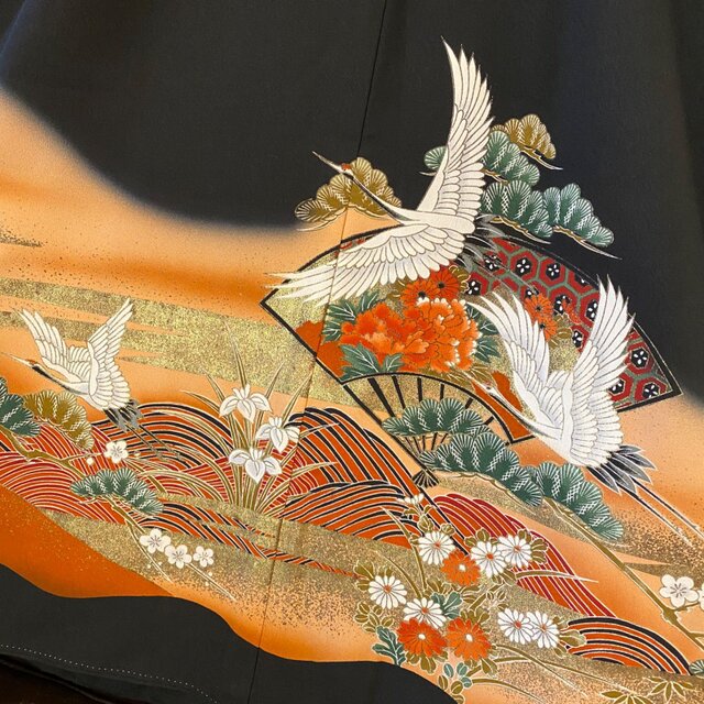 黒留袖 着物 リメイク ロングワンピース ドレス 洗える 化繊 二/2部式お太鼓 袋帯 TKW-62 | iichi 日々の暮らしを心地よくするハンドメイドやアンティークのマーケットプレイス