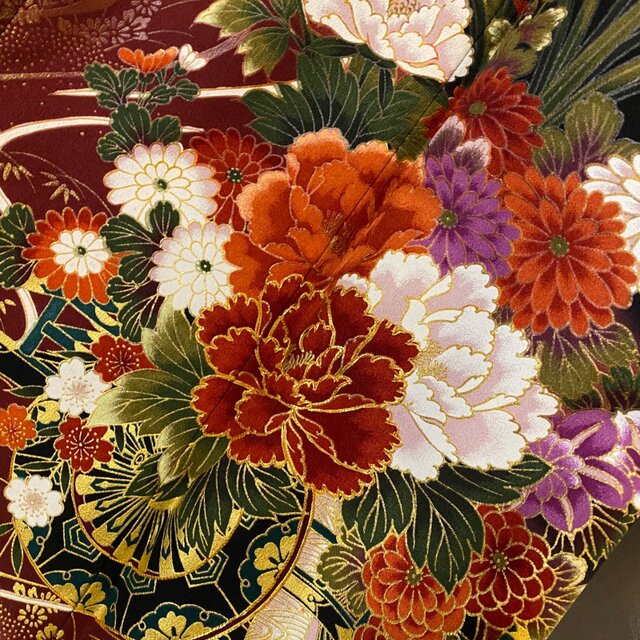 黒留袖 着物 リメイク ロングワンピース ドレス 洗える 化繊 二/2部式お太鼓 袋帯 和洋折衷 TKW-66 | iichi 日々の暮らしを心地よくするハンドメイドやアンティークのマーケットプレイス