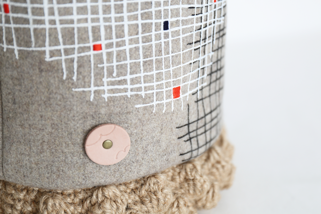 メルトンウールバスケトート "gauze_bg" | iichi 日々の暮らしを心地よくするハンドメイドやアンティークのマーケットプレイス