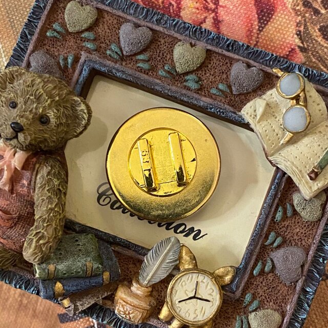 着物 ハンドメイド ガラス 帯留め｜和洋折衷のアクセントに オリジナルデザイン スチームパンクなゴールデンレトリバー GK-6 | iichi 日々の暮らしを心地よくするハンドメイドや ...