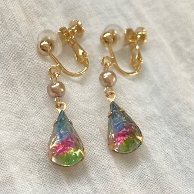 西ドイツ製ヴィンテージガラス、アイリスガラス1粒のシンプルなプチネックレス No.C565 | iichi 日々の暮らしを心地よくするハンドメイドやアンティークのマーケットプレイス