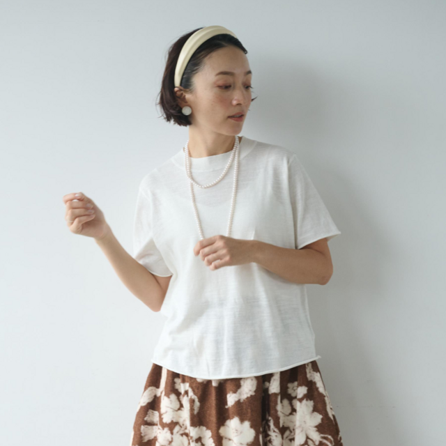 シンプルで上品なコットンリネンニット サマーニット ホワイト 240707-3 | iichi 日々の暮らしを心地よくするハンドメイドやアンティークのマーケットプレイス